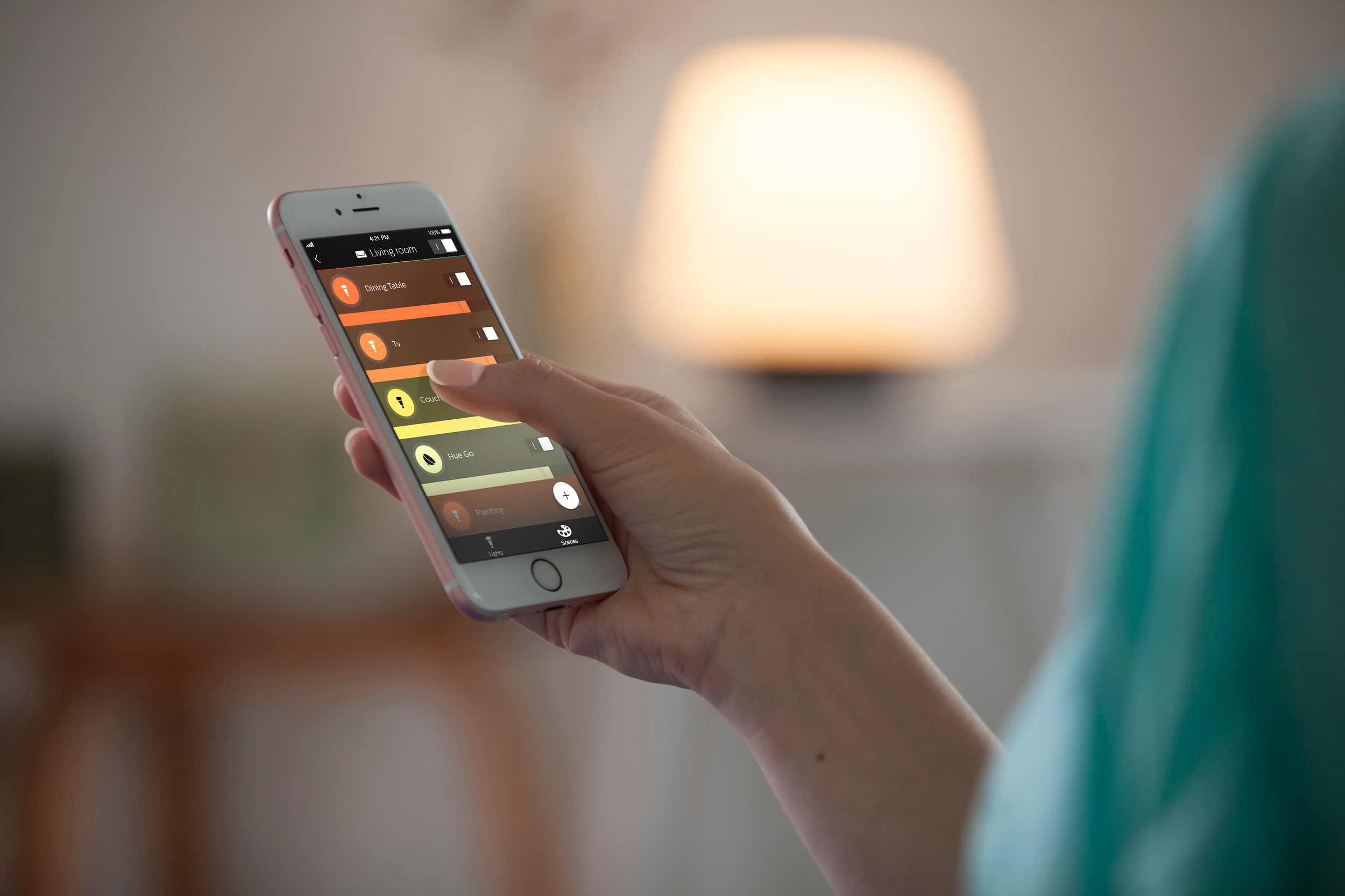 Neue Philips Hue-App macht Beleuchtung intelligenter - Philips Lighting