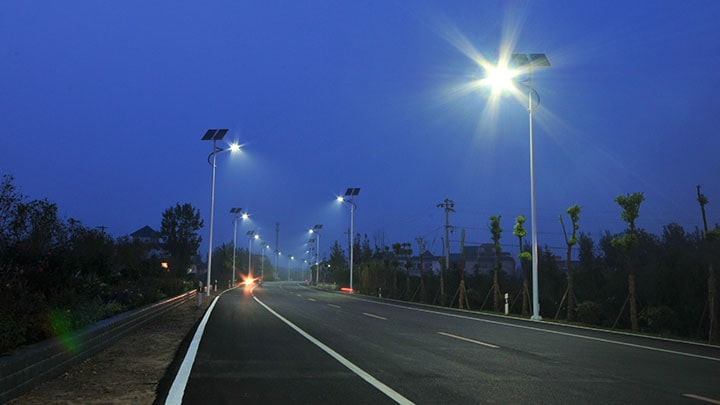 Solar road and area lighting | Signify Company Website