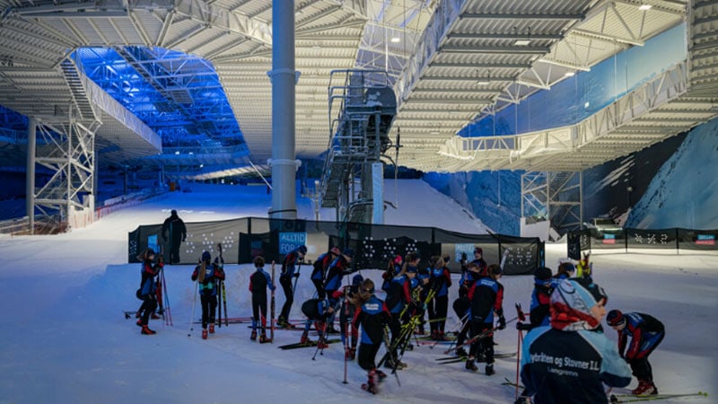 Let it SNØ, Signify lights massive Norwegian indoor skiing facility ...