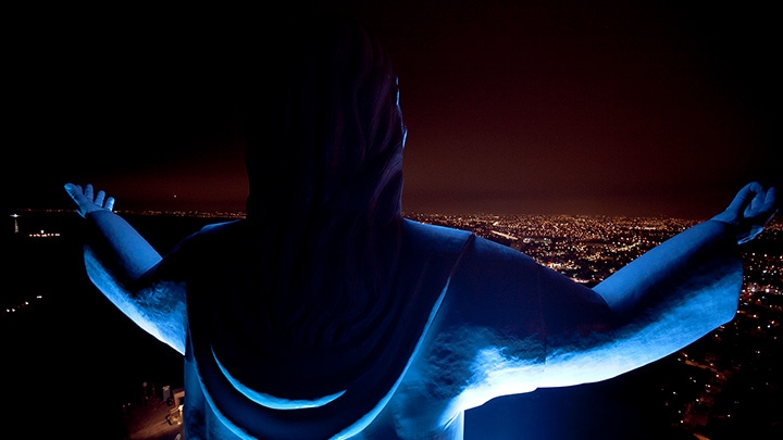 End light trespassing with Lumec shielding solutions | Signify Company ...