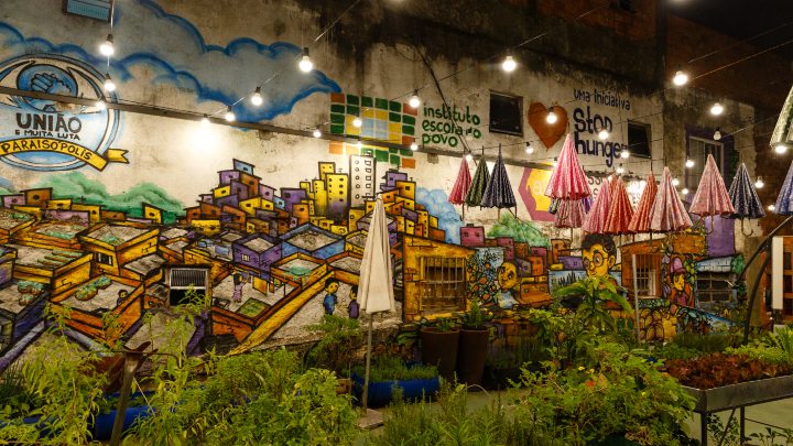 Supporting 25,000+ people in Paraisópolis through LEDs | Signify ...