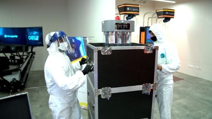 UV-C lighting meets Virtual Reality | Signify Company Website