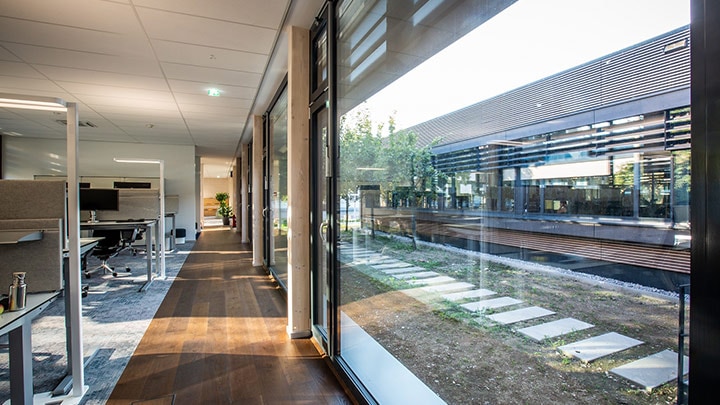 Find your workspace through connected lighting | Signify Company Website