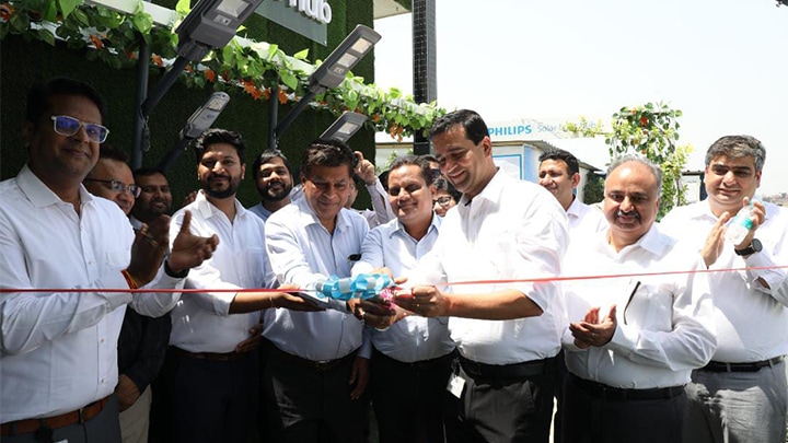 Sustainable Solar Lighting | Signify